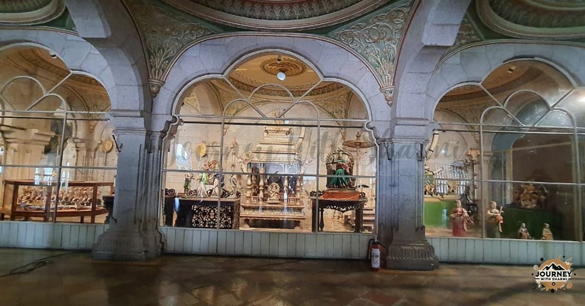 Mysore Palace History, Guide, Attractions, Timings, Entry Fee