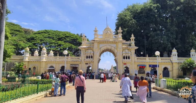 Mysore Palace History, Guide, Attractions, Timings, Entry Fee